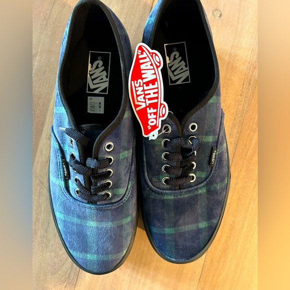 Vans | Shoes | Nwt Vans Ua Authentic Stackform Velvet Plaid Size Us Men ...